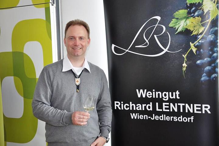 Ausg'steckt is | Wiener Wein